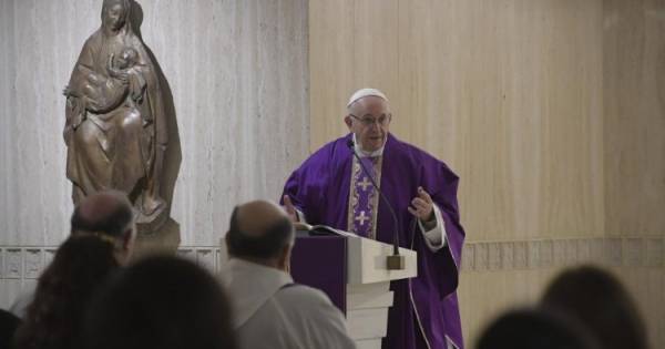 Em missa na Casa Santa Marta, Papa lembra que o Advento é tempo de ...